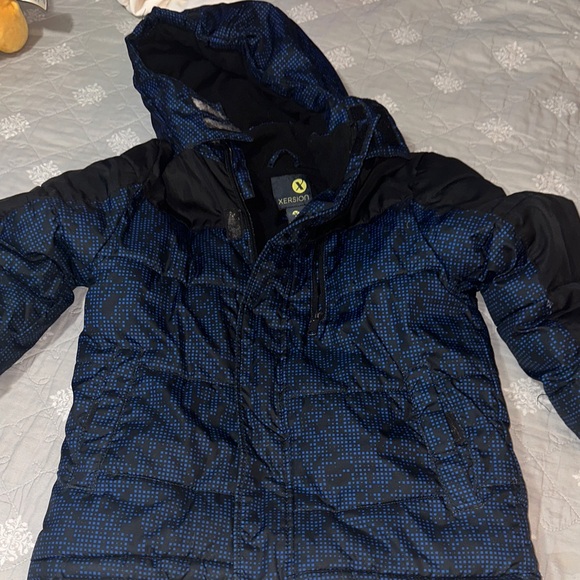 Xersion | Jackets & Coats | Xersion Black And Blue Kids Puffer Jacket ...